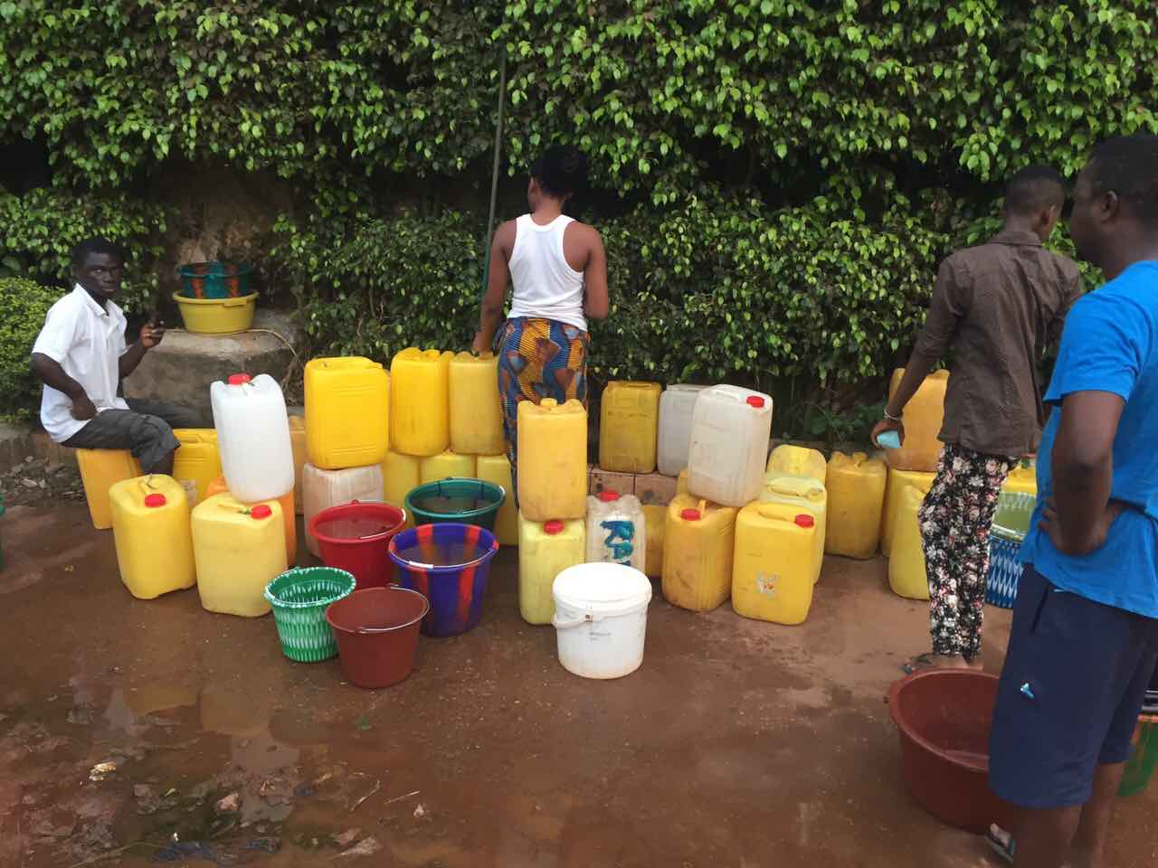 EAU PROPRE - DES PAROLES ET DES ACTES